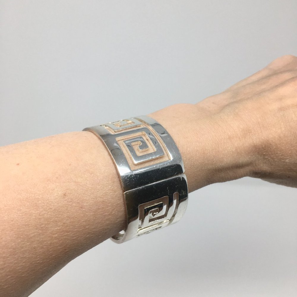 Silver Metal Greek Key Wide Expandable Bracelet Cuff - Gem